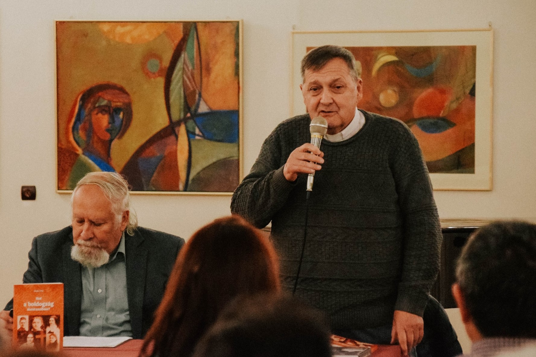 Sánta Pál: Hol a boldogság mostanában? (Könyvbemutató Kézdivásárhelyen ...